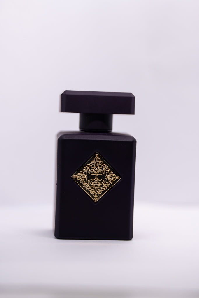 Initio Side Effect Sample – Legion Parfums